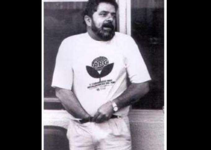 Coçando o saco de boa!