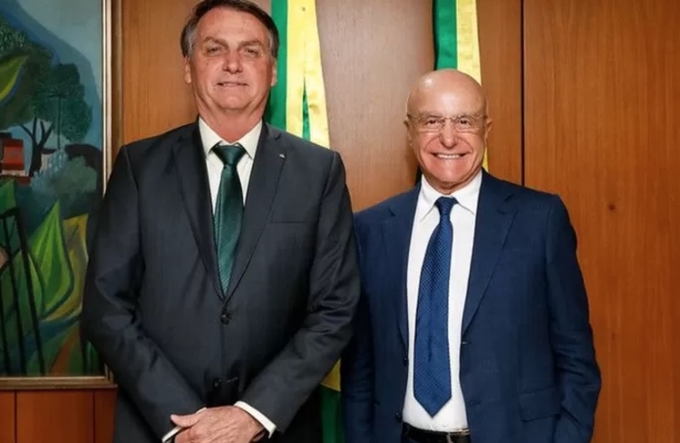 Sócios da Localiza doam R$ 3 milhões para campanha de Bolsonaro Sócios da Localiza doam R$ 3 milhões para campanha de Bolsonaro