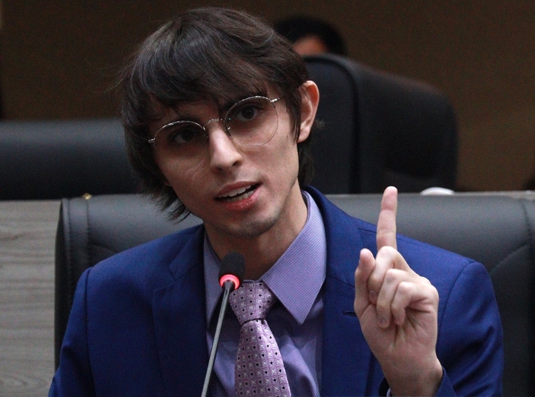 Amom Mandel diz ser uma ‘sacanagem’ aumento do salário de parlamentares ...