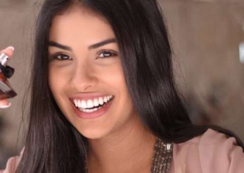 Ex-bbb Munik Nunes divulga ensaio romântico pré-casamento em Noronha; fotos