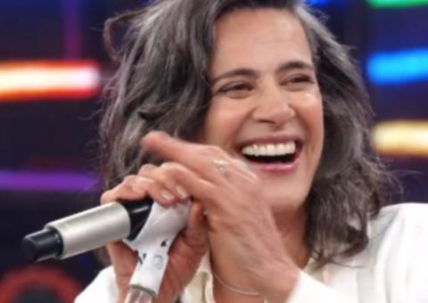 Aos 70, cantora Simone vive romance discreto com arquiteta baiana